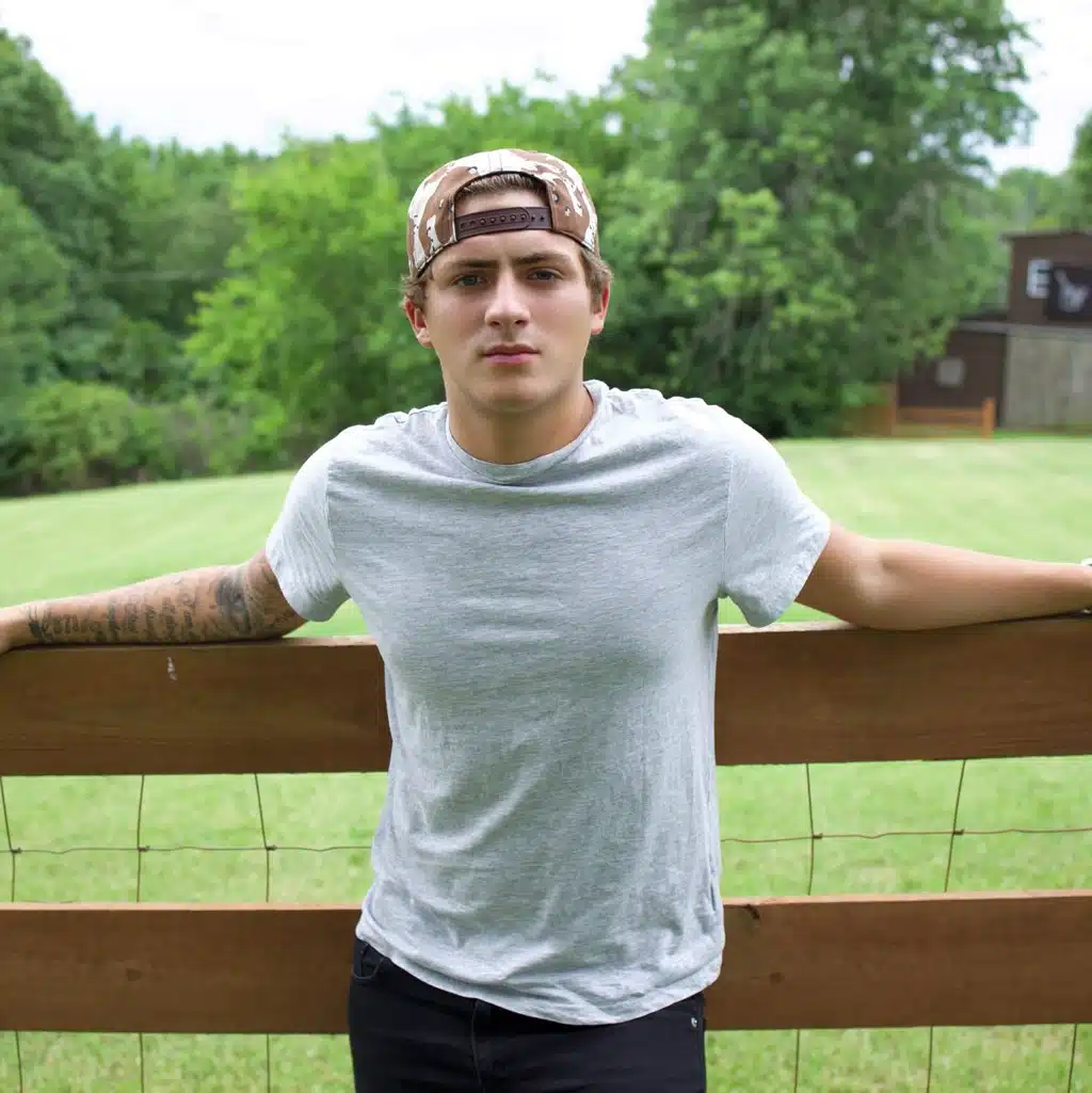 Kidd G - Summer In A Small Town | Play on Anghami