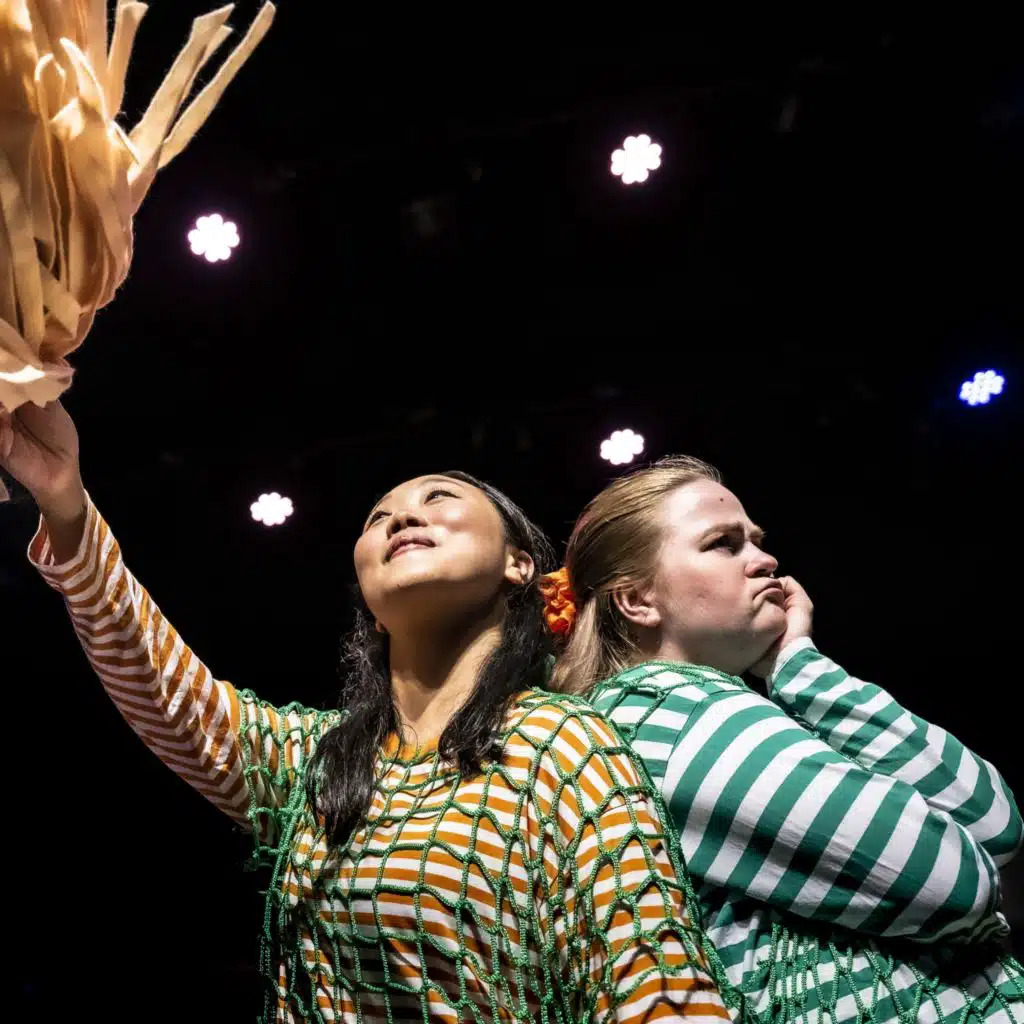 Lina Forsberg - Tänk på något fint (feat. Maria Friman) | Play on Anghami