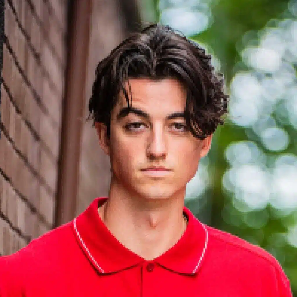 elijah woods - We Should Stick Together | Play on Anghami