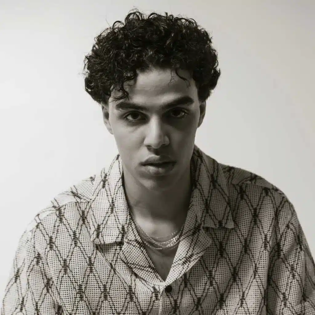 ‏Ilmond إلموند | استماع على أنغامي